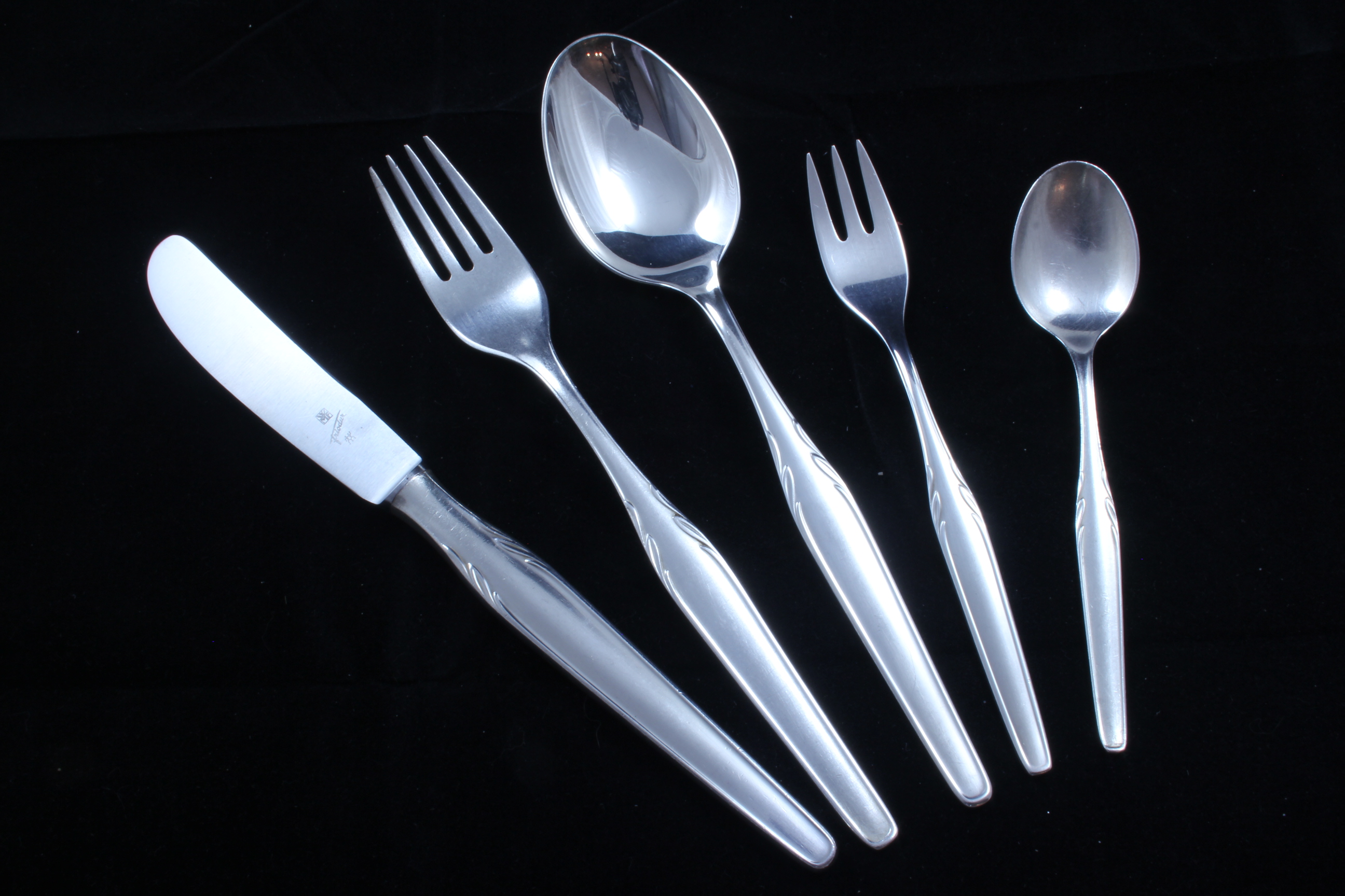 Secondhandbesteck WMF Paris Besteck F r 12 Personen 60 Teile Versilbert Secondhandbesteck WMF Paris Besteck F r 12 Personen 60 Teile Versilbert